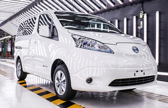 Nissan begins deliveries of upgraded e-NV200 electric van