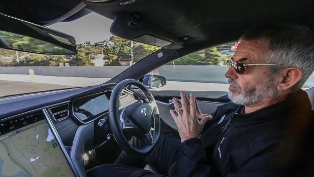 Electric Car Drives Itself Along Wellington Motorway Using Autopilot ...